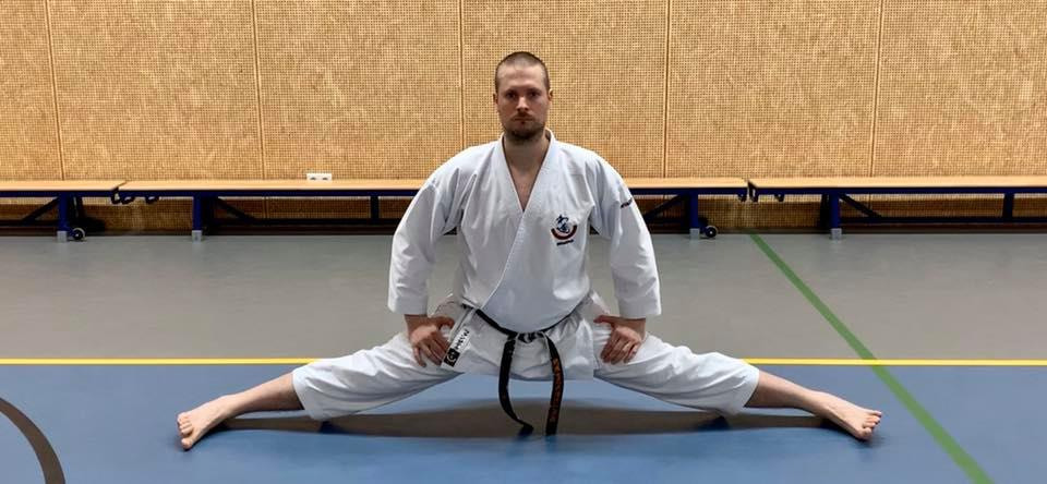 Join The 30-Day Split Challenge - The Digi Dojo